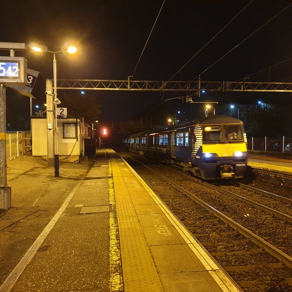 Dalmuir Railway Station (DMR) - Rail Station