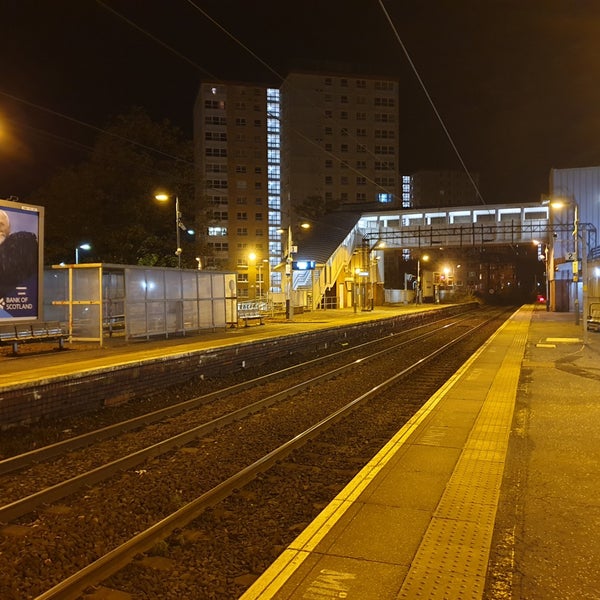 Dalmuir Railway Station (DMR) - Rail Station