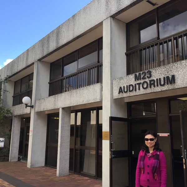 Griffith University - University in Mt Gravatt