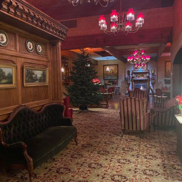 Billy Reed's Restaurant Bakery & Bar - 31 tips from 1231 visitors