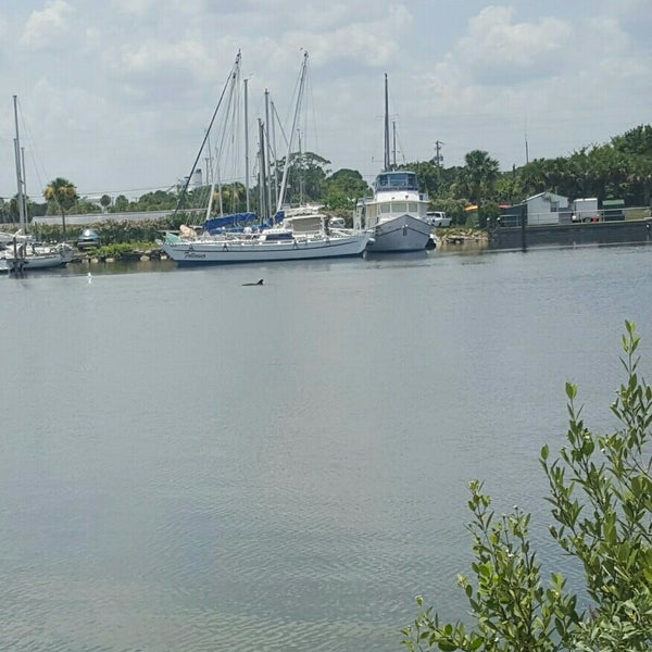 Sand Point Park - Park in Titusville