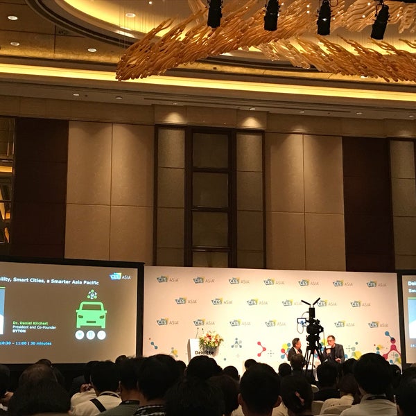 Photos at Kerry Parkside (浦东嘉里城) - Shopping Mall