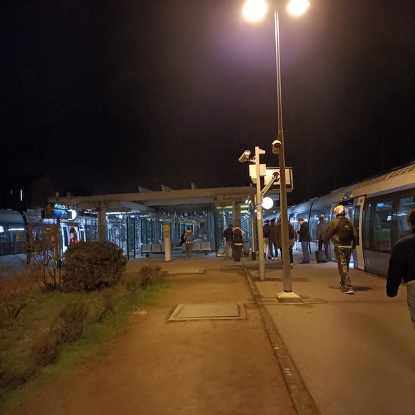 Gare SNCF de Versailles Rive Droite - 7 tips