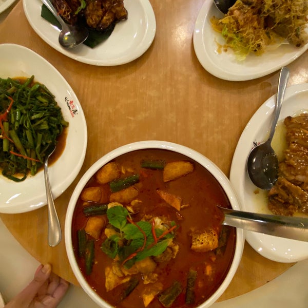 Assam House Restaurant (亚三屋美食坊) - 29, Persiaran Greentown 4