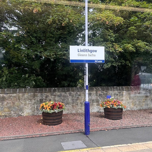 Linlithgow Railway Station (LIN) - Station Rd