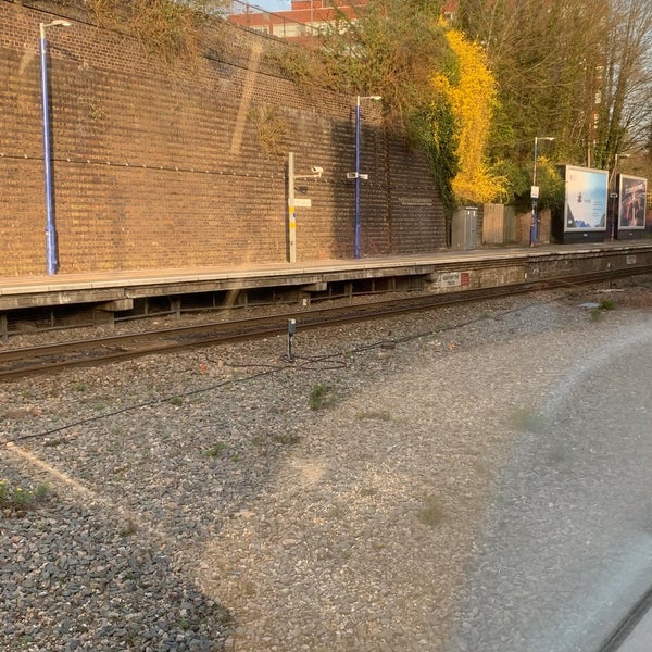 High Wycombe Railway Station (HWY) - Amersham Hill