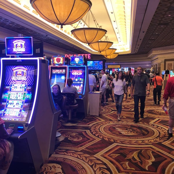 Ceasers Palace Black Jack Table - The Strip - 3 tips from 850 visitors