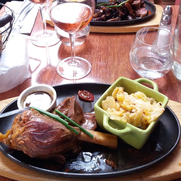 Le Petit Bouchon - 3 tips from 54 visitors