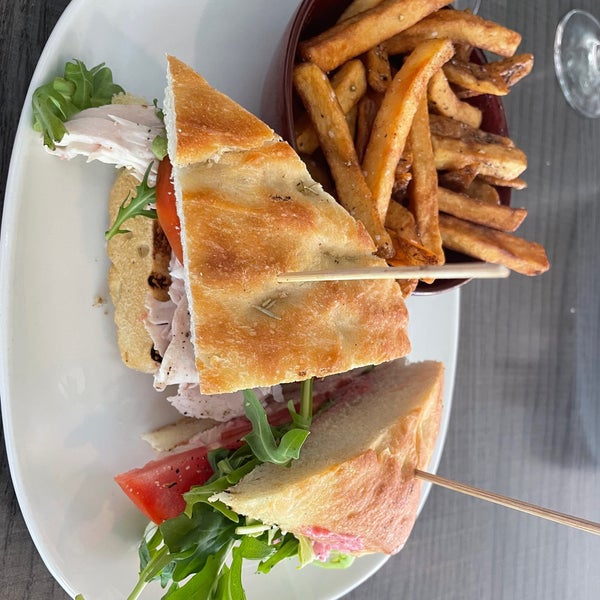 Zees Grill - Niagara-on-the-Lake, ON