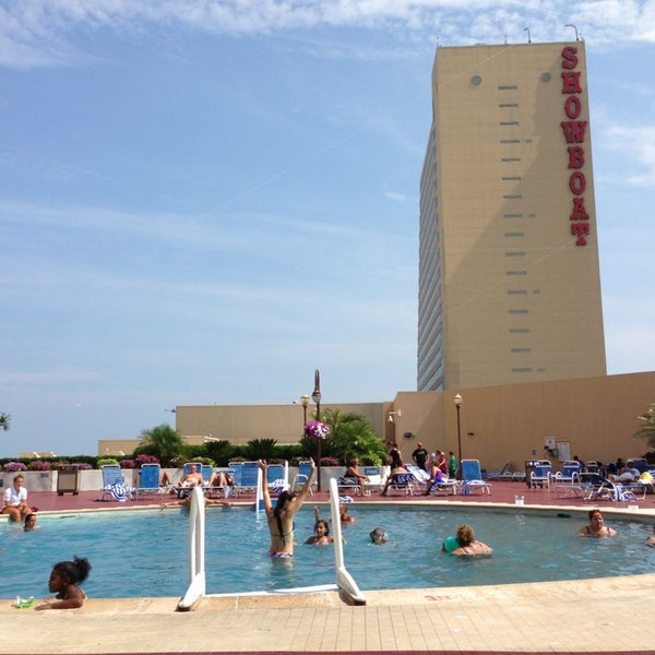 Showboat Atlantic City Pool