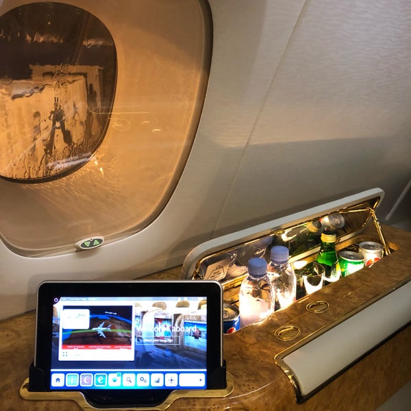 Emirates Flight EK415 - Mascot, NSW