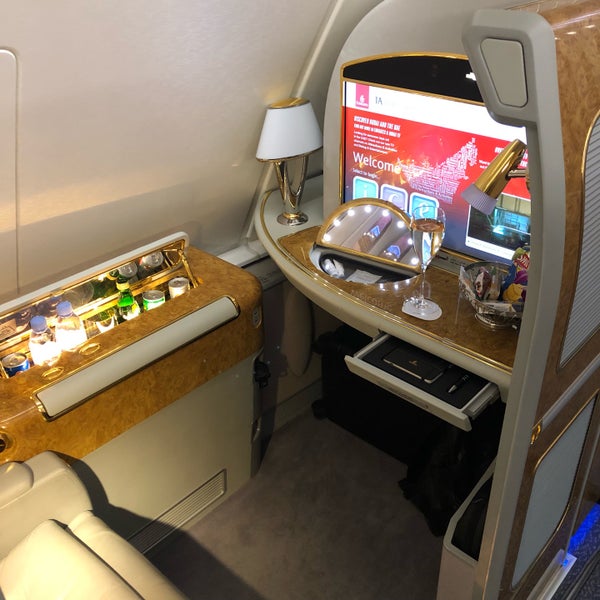 Emirates Flight EK415 - Mascot, NSW