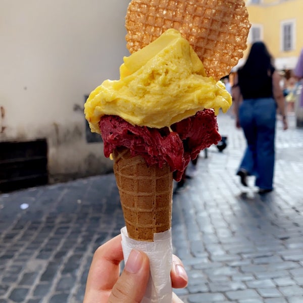 Fiocco Di Neve at the Pantheon - Ice Cream Parlor in Roma