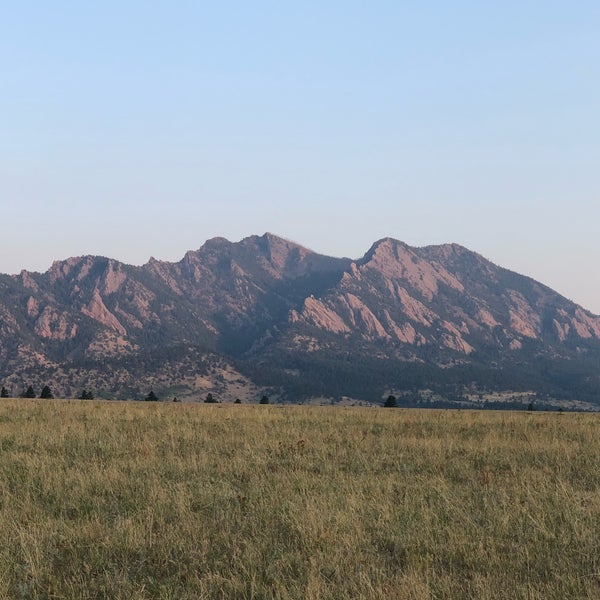 Flatirons Vista Trailhead - Park