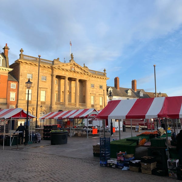 Newark Market Place - Newark on Trent, Nottinghamshire