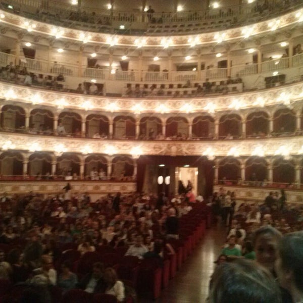 Teatro Petruzzelli - Murat - Bari, Puglia