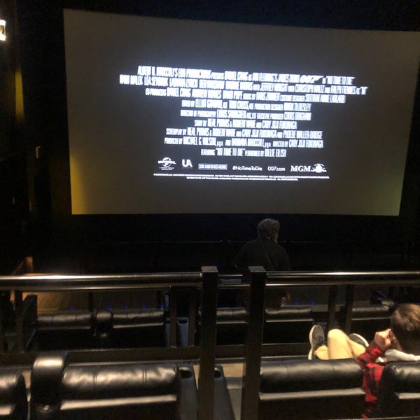 Landmark Theatres Whitby 24 - Whitby, ON