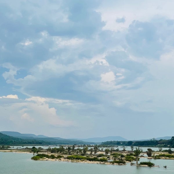 จุดชมวิว แม่น้ำสองสี (Two-Color River View Point) - Scenic Lookout in ...