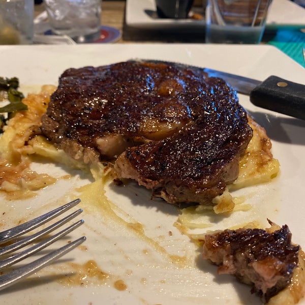 Lou Reda's An American Table - American Restaurant in Rocky Mount