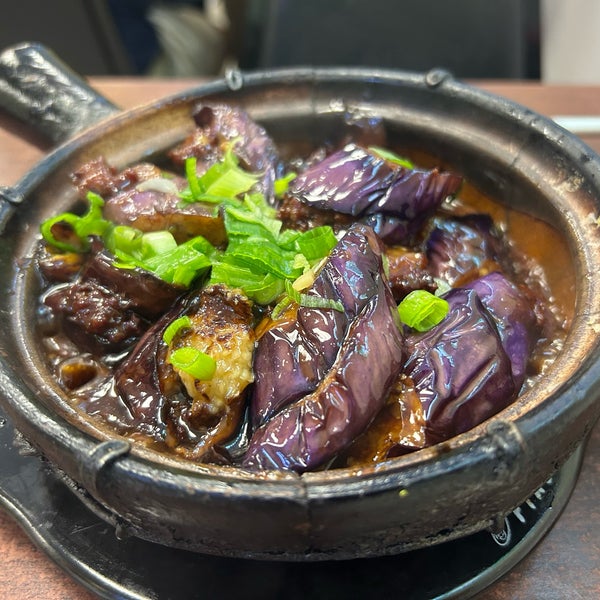 Clay Pot Cafe - Chinese Restaurant in Chinatown - Leather District