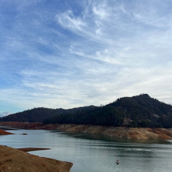 Lake Shasta - 15 tips from 3356 visitors
