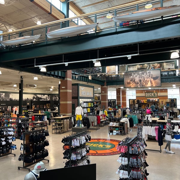 DICK'S Sporting Goods - Sporting Goods Retail