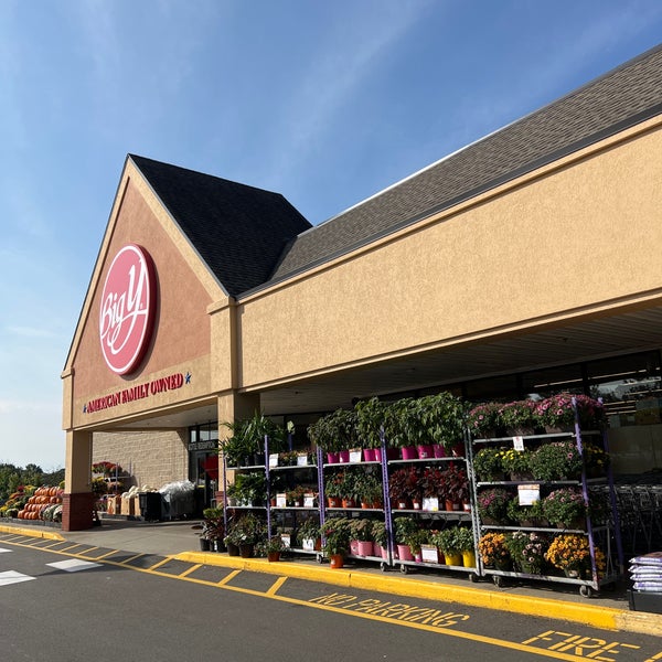 Big Y World Class Market - 535 Monroe Tpke