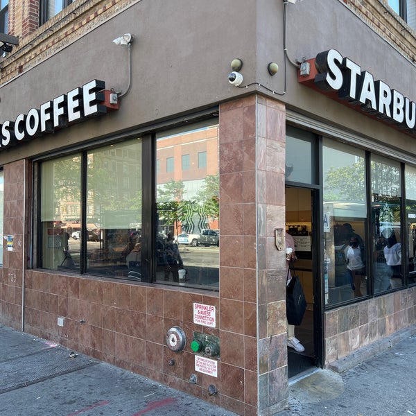Starbucks - Central Harlem - 32 tips from 2404 visitors