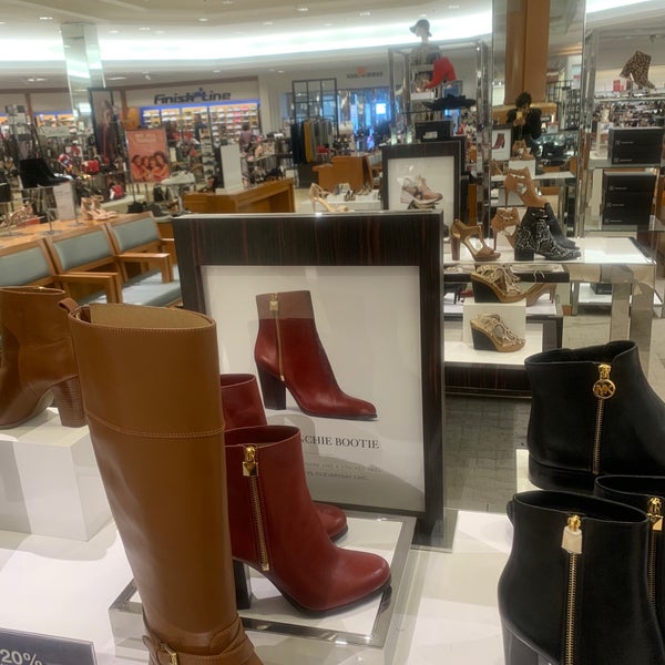 Square One Mall - 42 tips