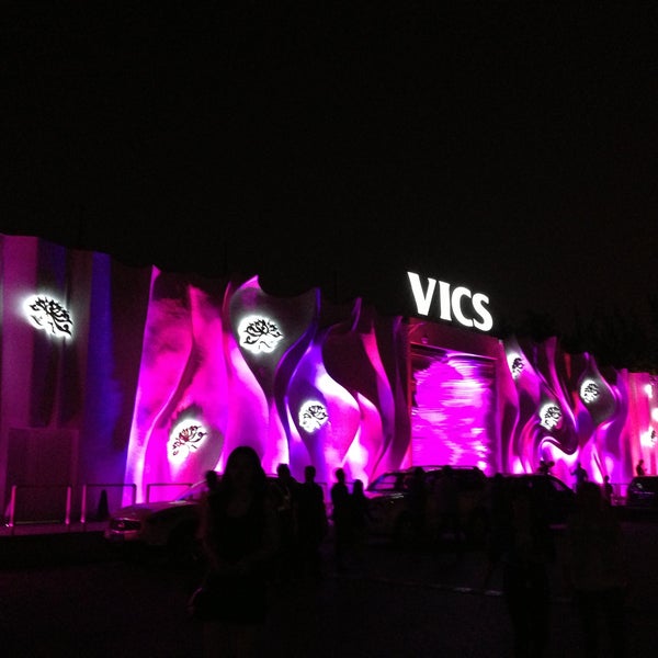 VICS 威克斯 - Night Club in Dōng sì shítiáo