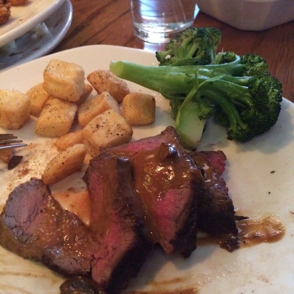 Outback Steakhouse - 3475 Alpine Ave NW