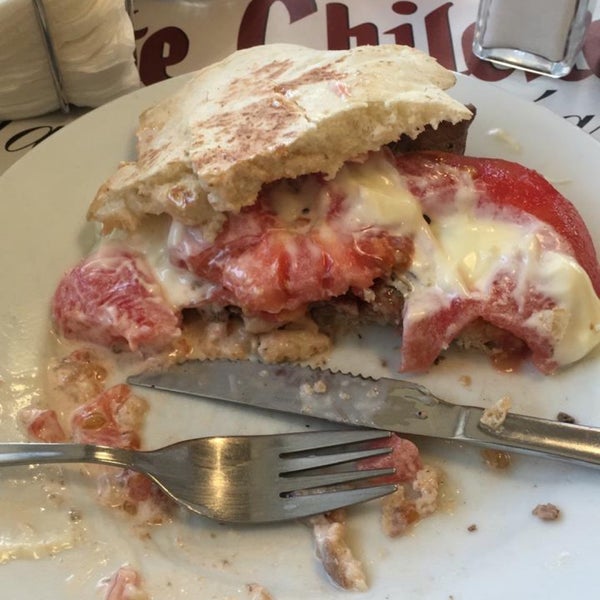 Fuente Chilena - Las Condes - Av. Apoquindo 4900, local 110