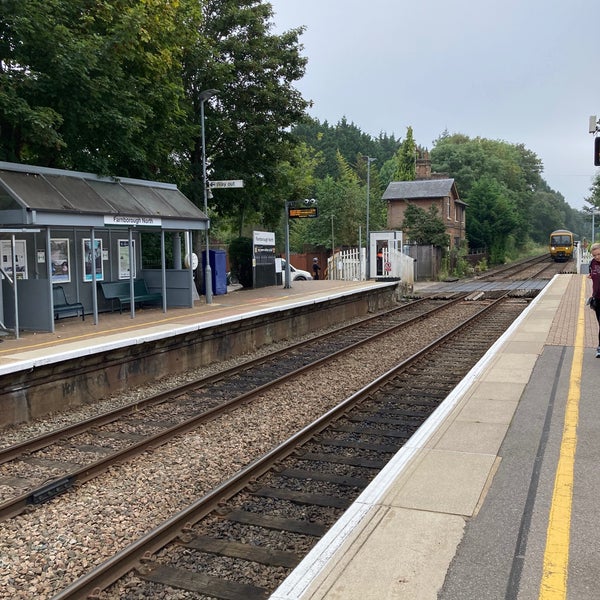 Farnborough North Railway Station (FNN)