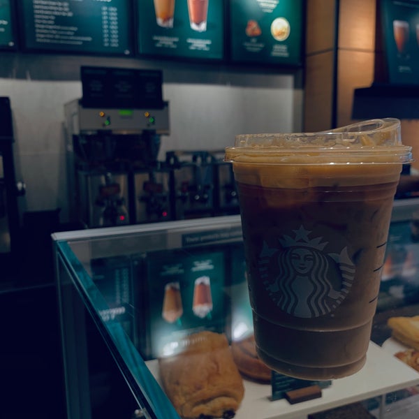 Starbucks - First Hill - 1101 Madison St