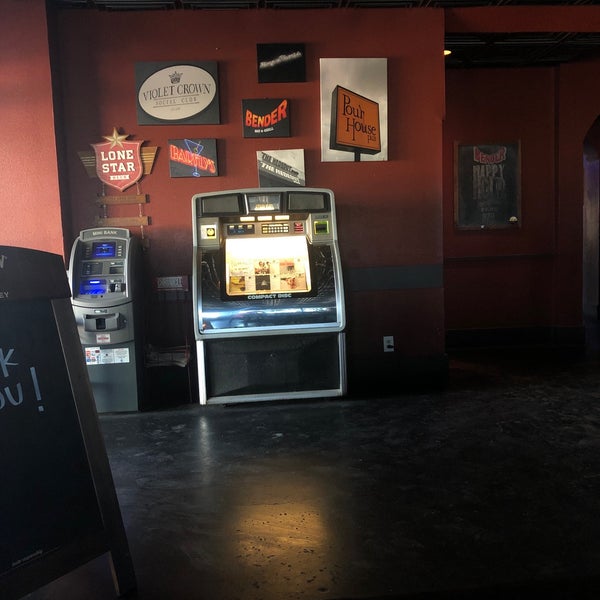 Bender Bar & Grill - South Congress - 44 tips