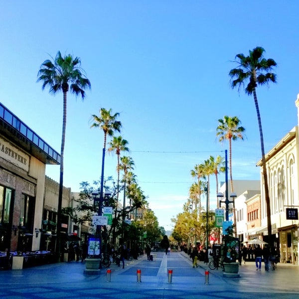 Photos at Third Street Promenade - Shopping Plaza in Santa Monica