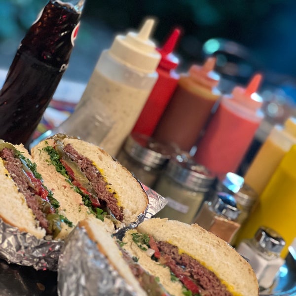 Daheh Shast Pizza and Sandwich | پیتزا ساندویچ دهه شصت - منطقه ۱ ...