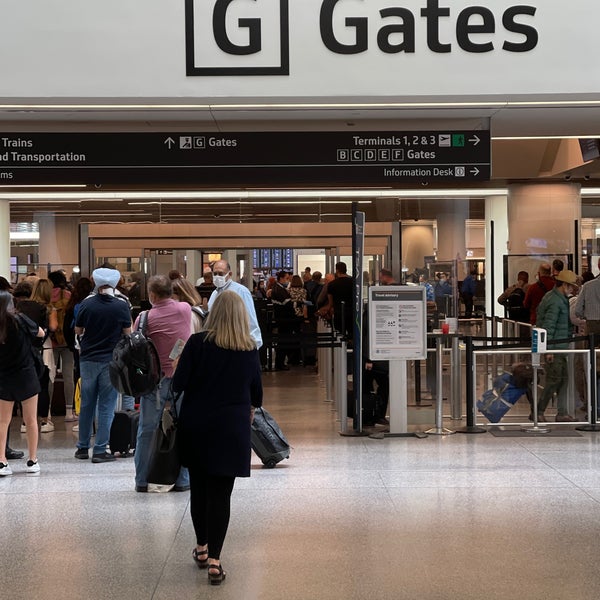 Security Checkpoint G - San Francisco International Airport - 11 tips ...