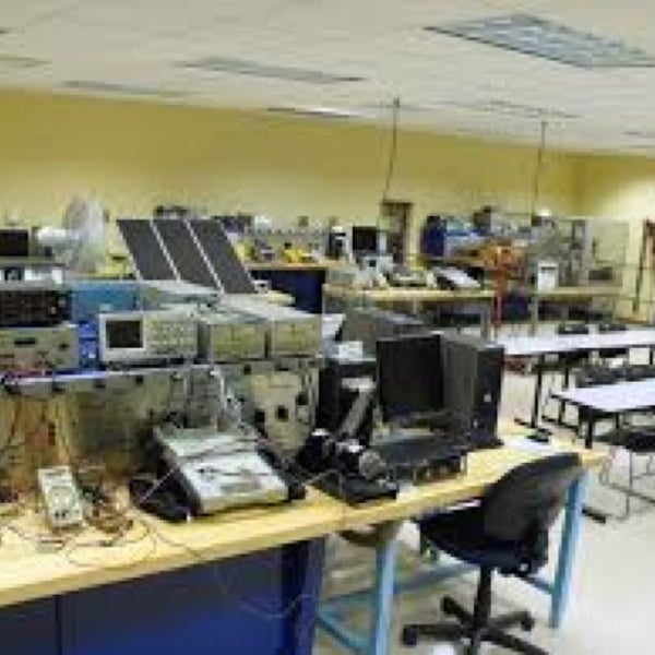 Nikola Tesla Electric İnovation Lab - College Technology Building in Ankara