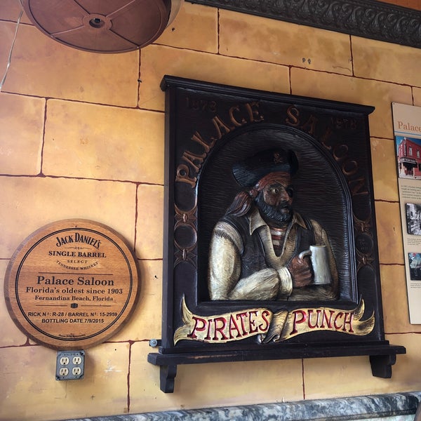 The Palace Saloon - Lounge