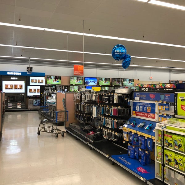 Walmart Supercenter - Big Box Store in Gurnee