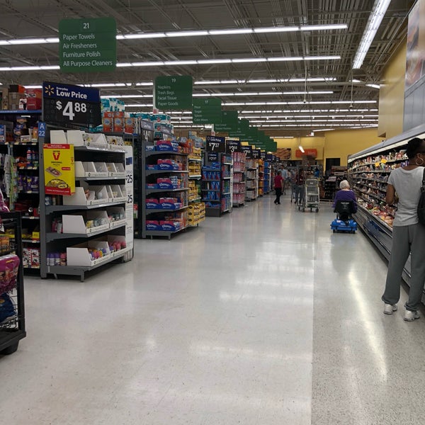 Photos at Walmart Supercenter - Big Box Store in Gurnee