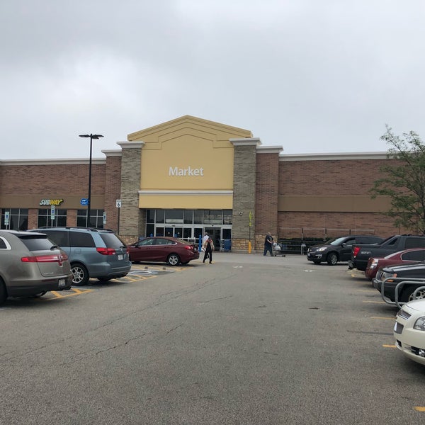 Photos at Walmart Supercenter - Big Box Store in Gurnee