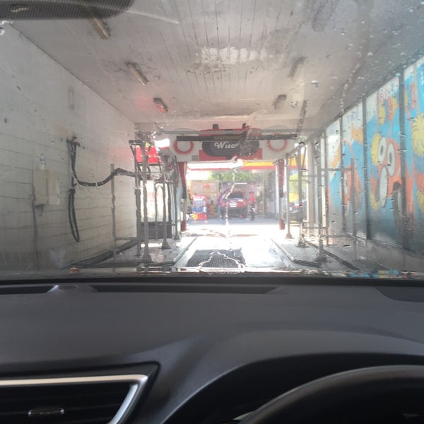 Wizard Auto Care - 101 visitors