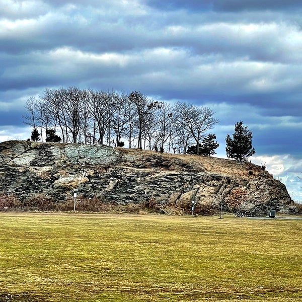 Savin Rock Beach - 3 tips from 669 visitors