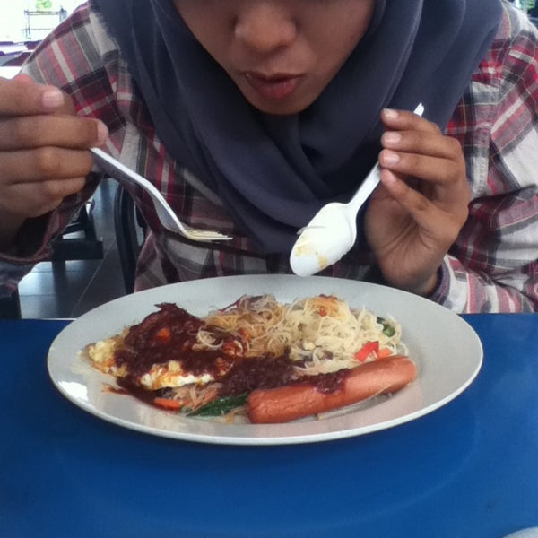 Kafeteria Kolej Kediaman University Malaysia Pahang - College Cafeteria