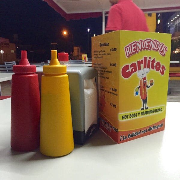 Hot Dogs y Hamburguesas Carlitos - 6 tips from 165 visitors