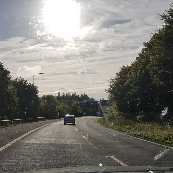 M25 Junction 16 / M40 Junction 1A - J16 / J1A