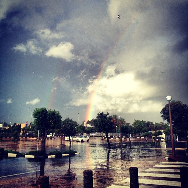 Table View Mall - Shopping Mall in El Cabo