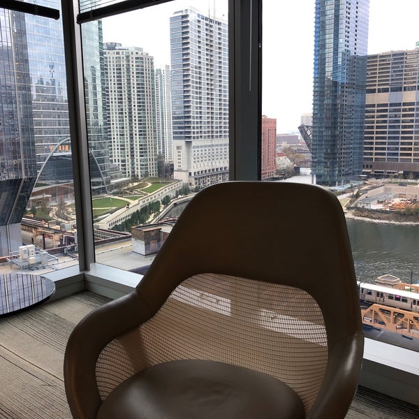 Ernst & Young - The Loop - 155 N Wacker Dr